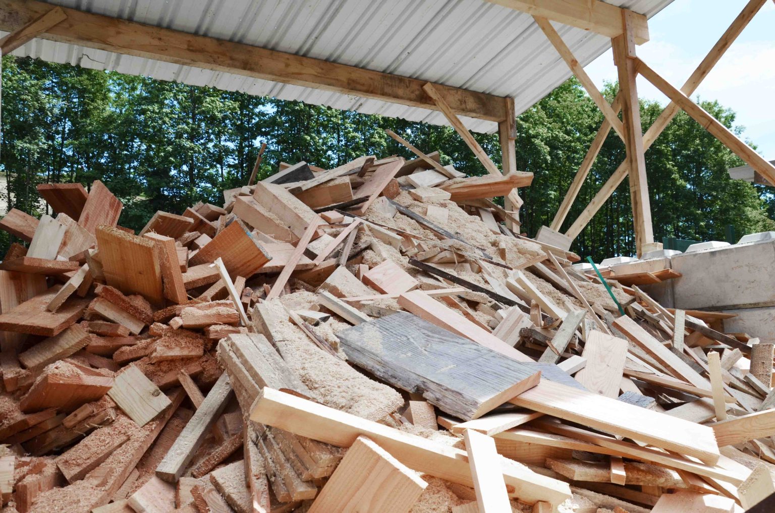 WEIMA chippers and shredders for scrap wood & wood waste