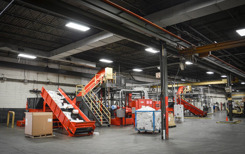 BOPP film shredding and recycling - WEIMA Maschinenbau