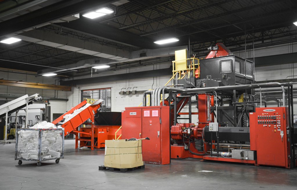 BOPP film shredding and recycling - WEIMA Maschinenbau