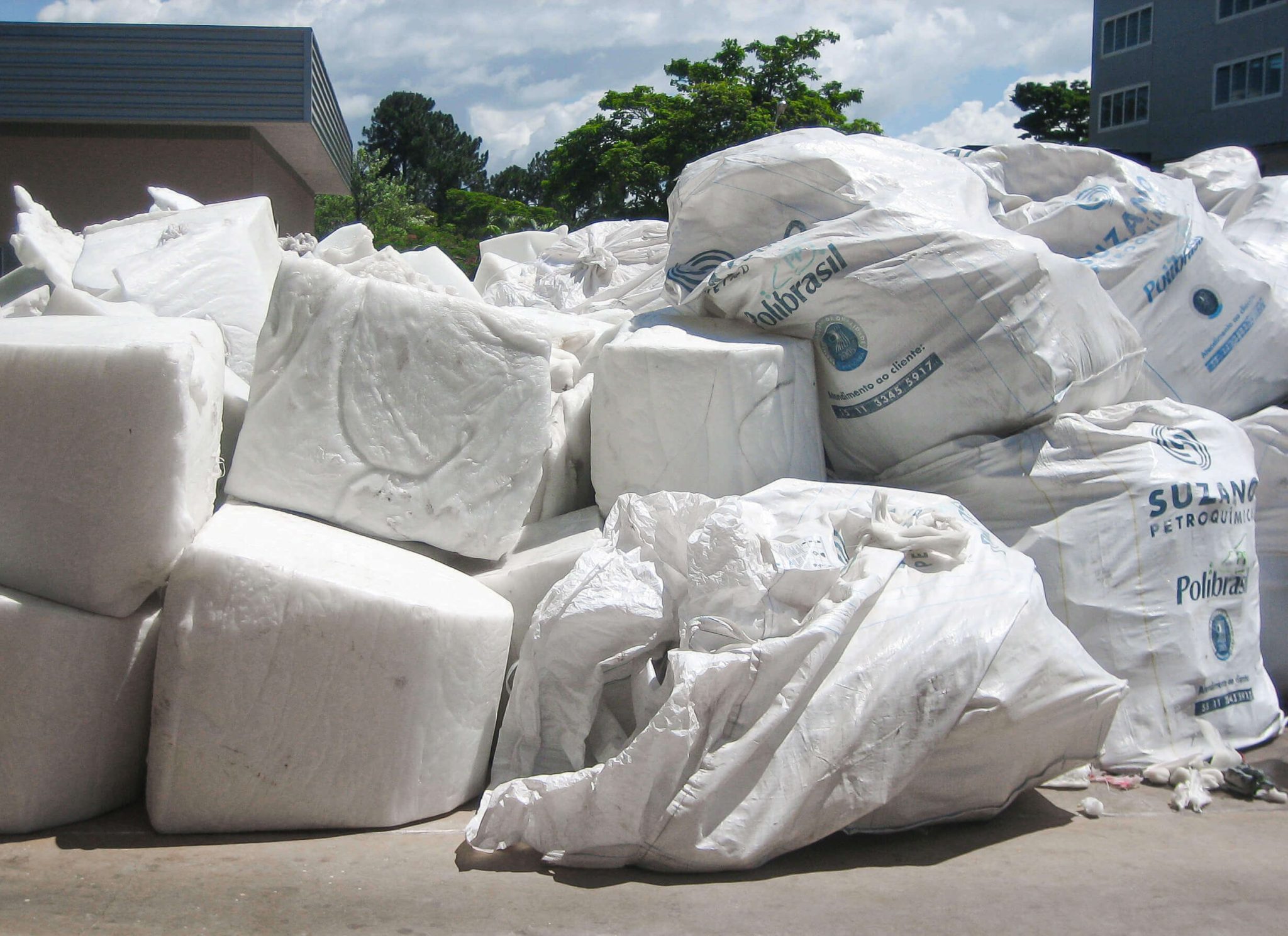 Shredding and recycling of plastic purge