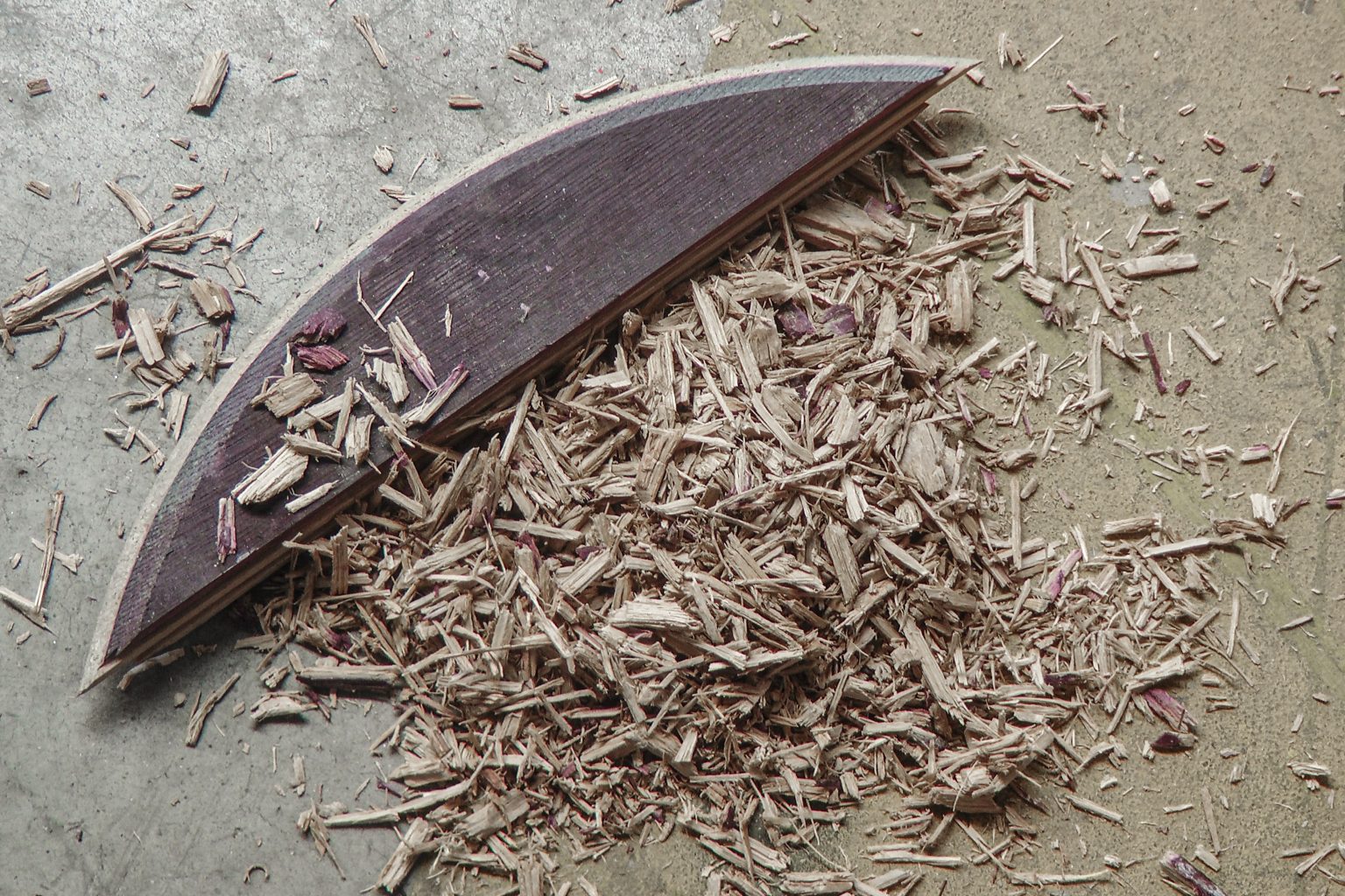 Shredding and recycling barrels and staves - WEIMA Maschinenbau