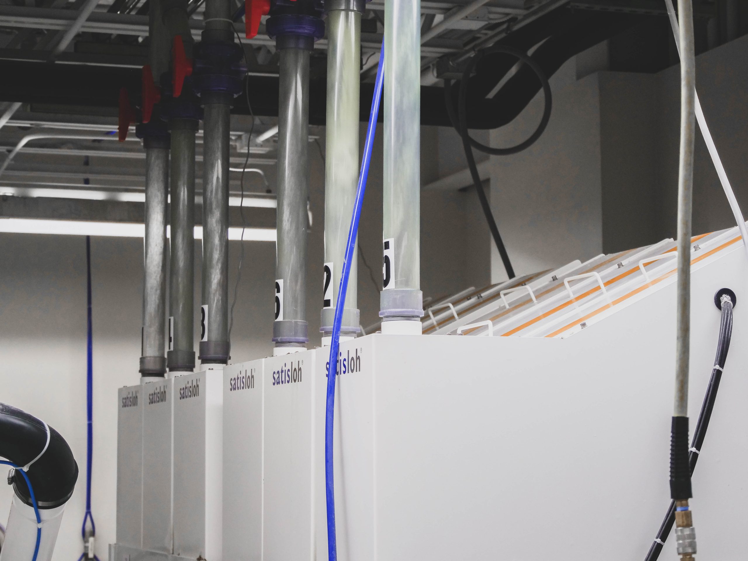 Maui Jim recycles optical swarf with a WEIMA briquette press