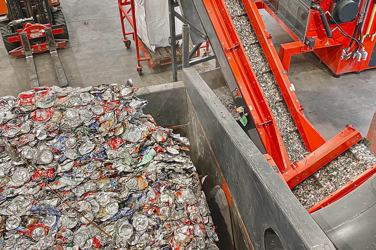 How to clean up metal shavings - Aluminum chip recycling