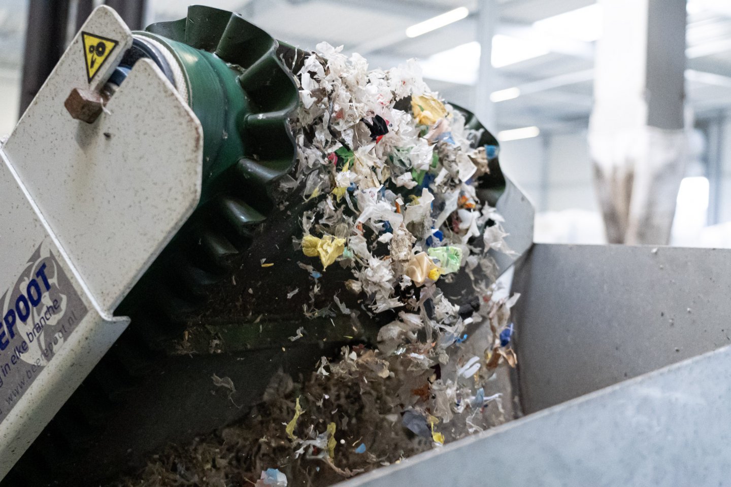 Shredders for Post-Consumer plastic waste | recycling from WEIMA