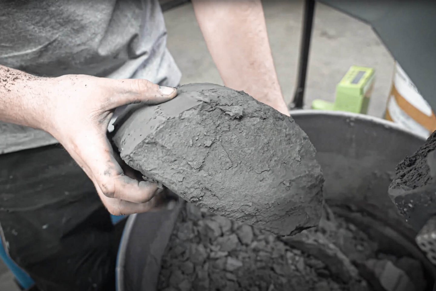 Grinding sludge press | dewater | compaction | recycling | disposal