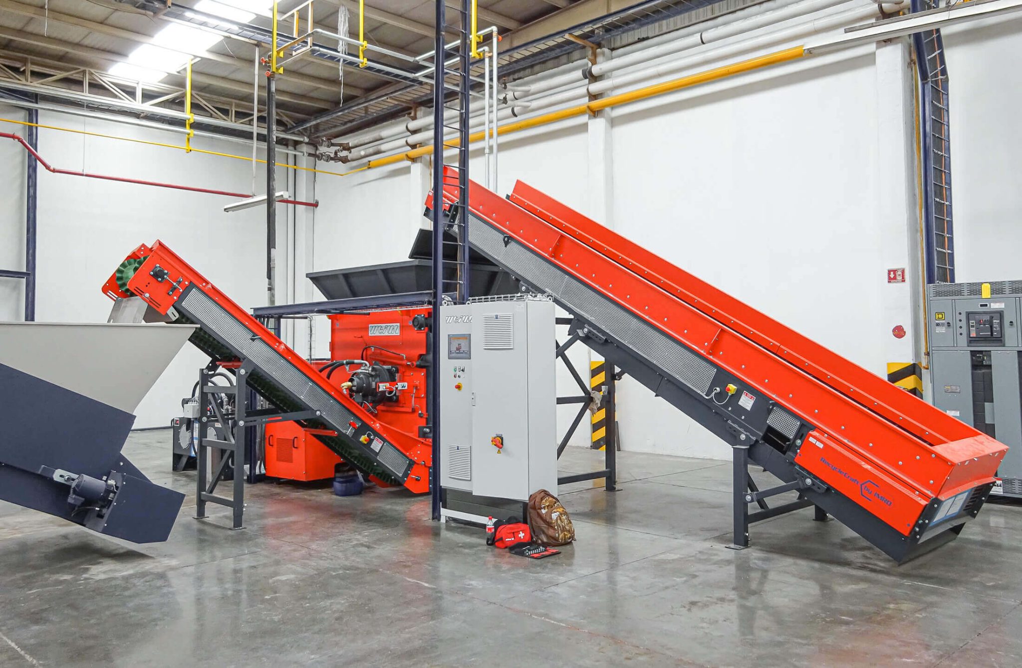 WEIMA recommends shredder before plastic recycling extruder